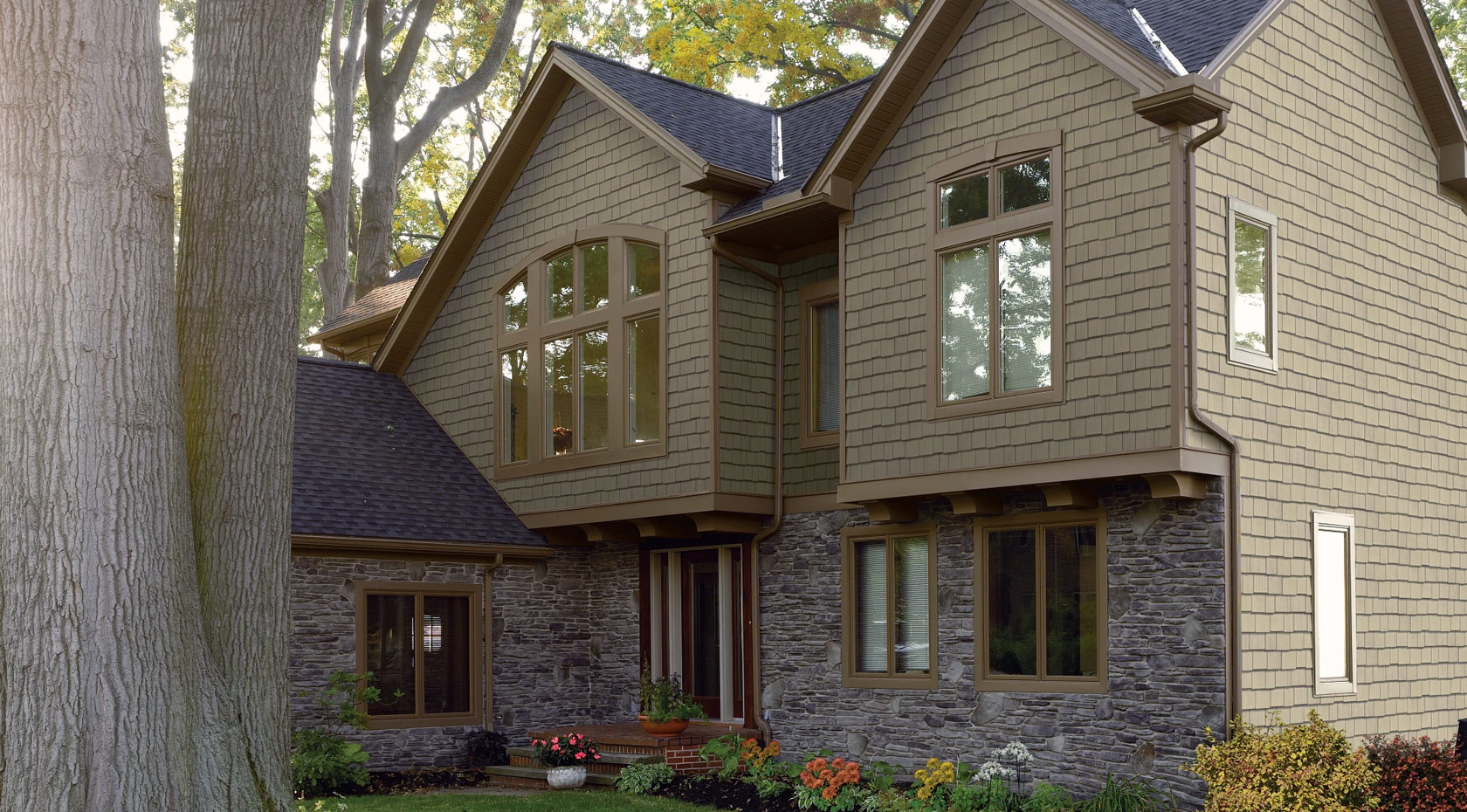 Shake and Shingle Siding Replacement | Innovative Exteriors